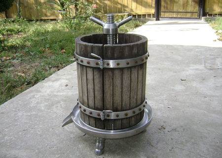 Teasc Si Zdrobitoare Struguri Iaşi • PubliRo.com